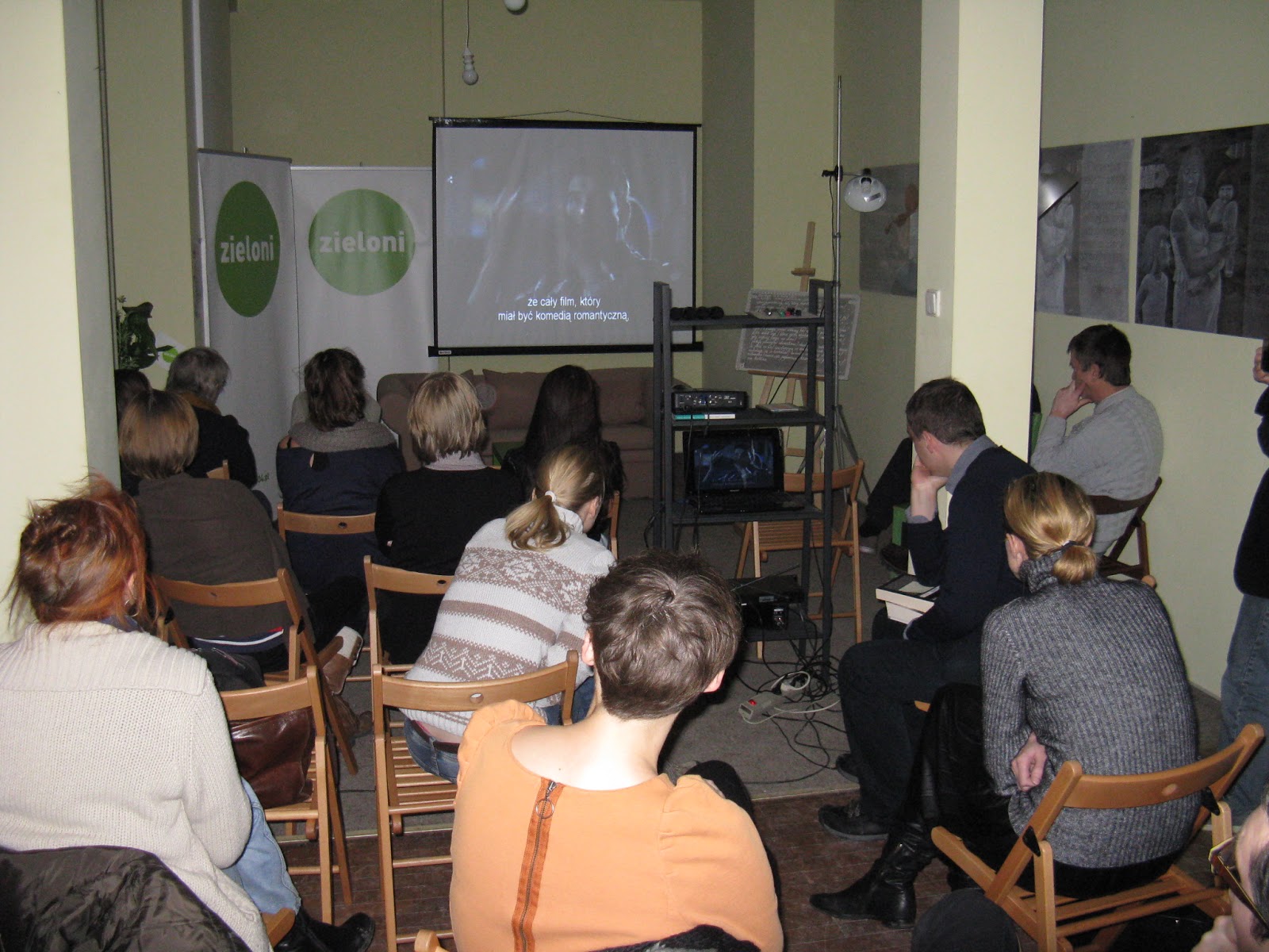 Zieloni Warszawa: Bez słów: Maska twardziela