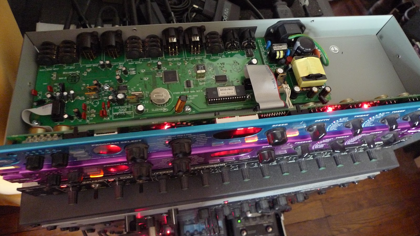 SR System Audio: LINE 6 MOD PRO & FILTER PRO