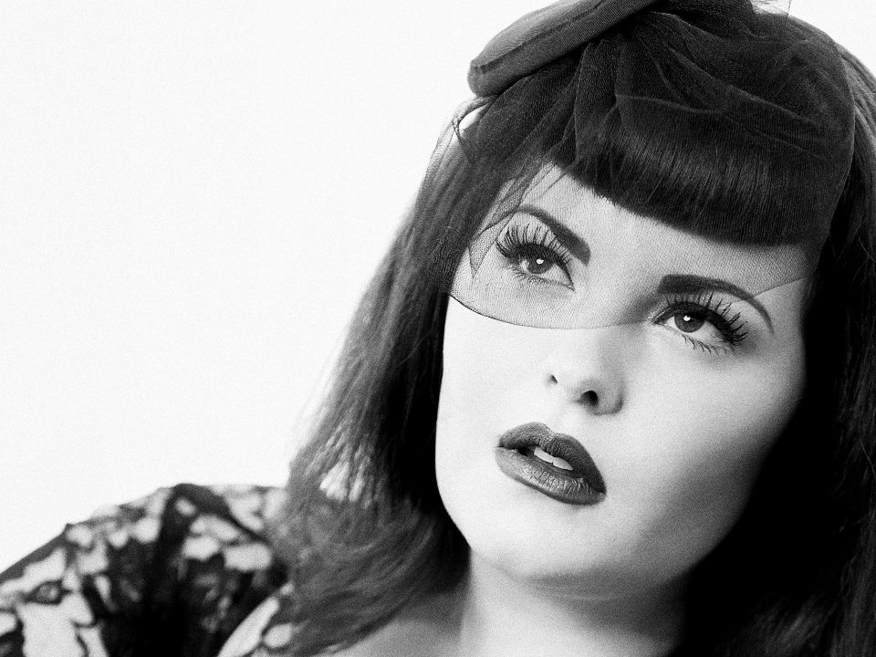 Russian Plus-size Girls: Plus size models
