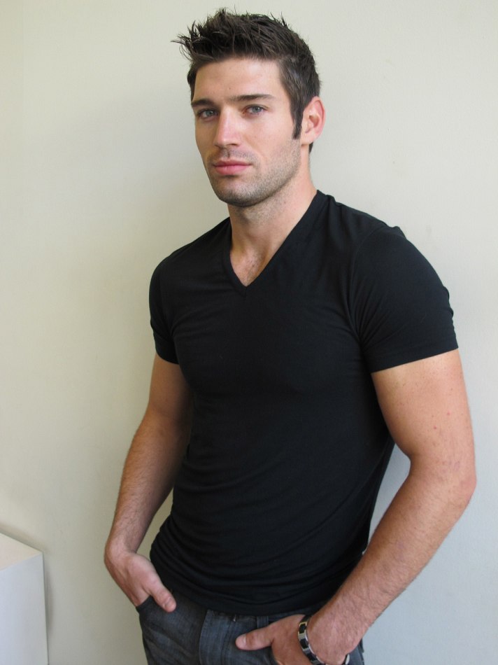 Eyecons: MODEL MONDAY: BO ROBERTS