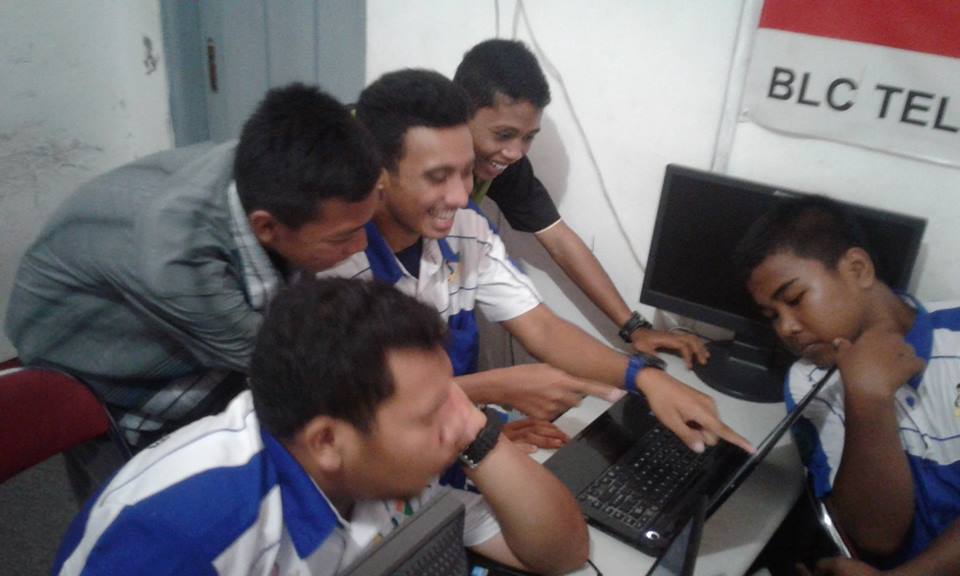 Keluarga Baru Dari SMKN 1 NABIRE PAPUA - Septiana BLC TELKOM KLATEN