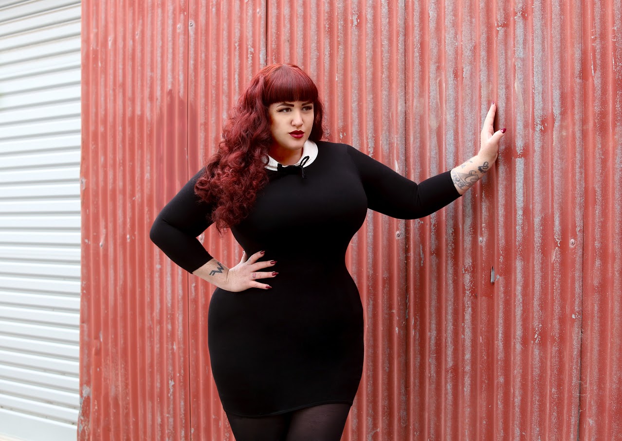 Curves to Kill...: Mademoiselle X