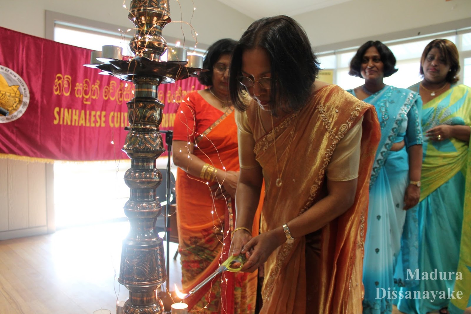 කළු පාට කුරුල්ලා - Kalu Páta Kurullá