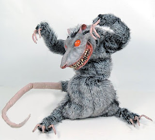 Angry giant rat - lokibamboo