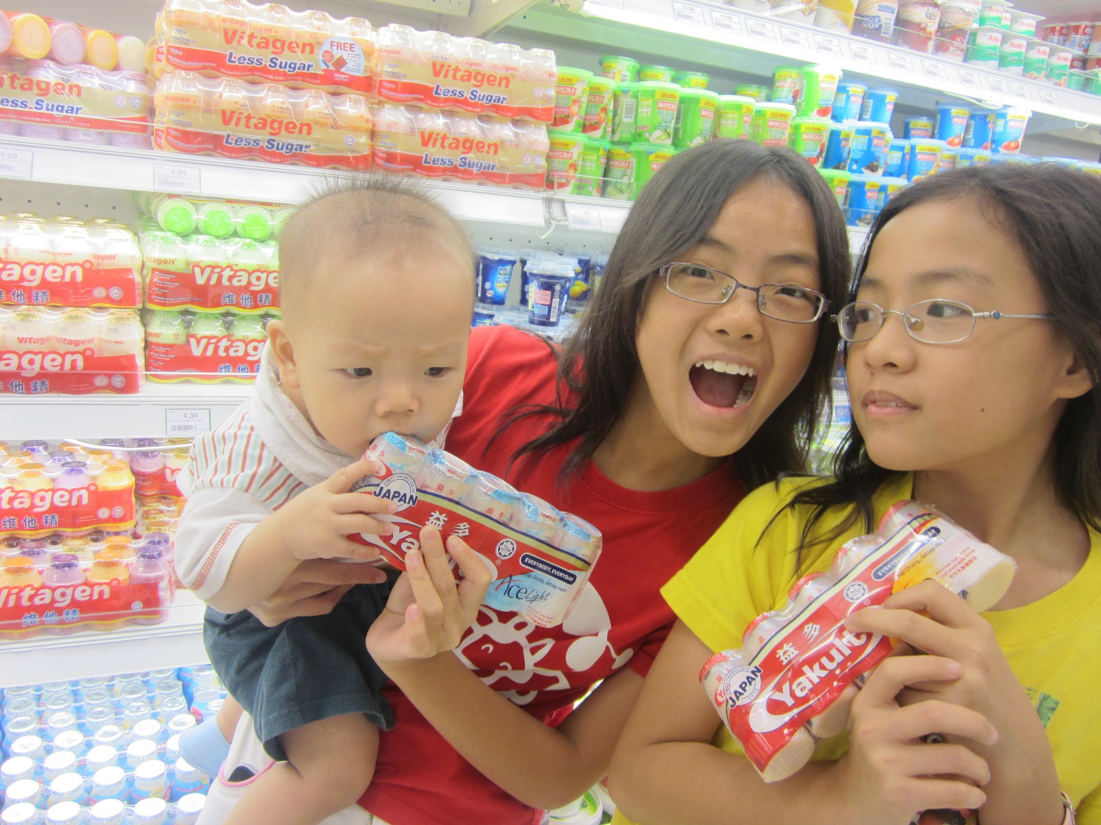 PROBIOTIC MILK DRINKS ft. Yakult and Delight