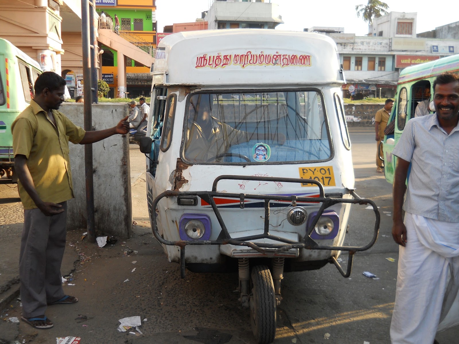BOBBA CAPS DOXOLOGY: MAR 20, 13 .. VIKRAM TEMPO ! " WHAT DID YOU SAY ...