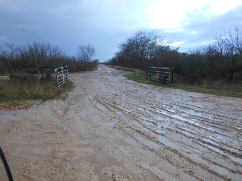 JIM AND LINDA'S TRAVELS: RAIN AND CALICHE MUD