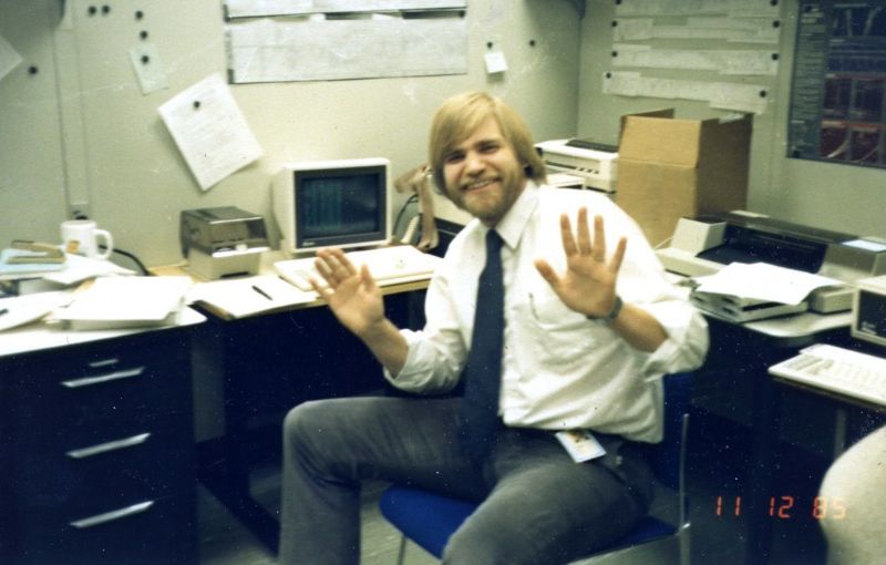 30 Cool Pics Show What the Office Life Looked Like in the 1980s ...