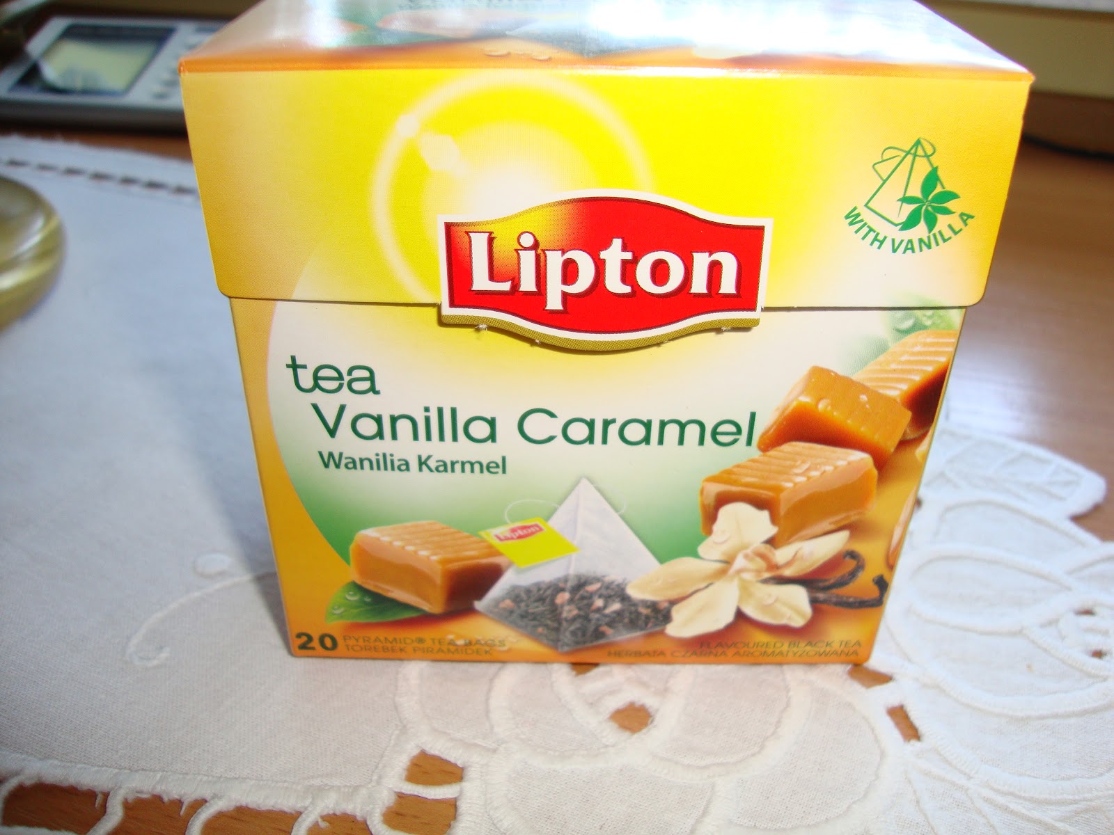 beauty is in the eye of the beholde: Lipton Vanilla Caramel Tea