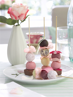 Country Style Chic: Shabby Chic Afternoon Tea