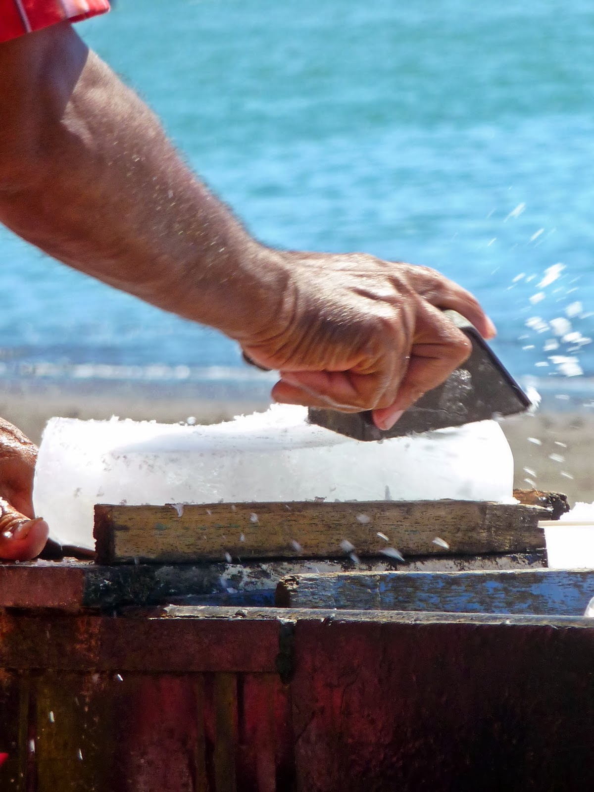 Lempira que Come: Raspados catrachos en Amapala: al rico hielo!
