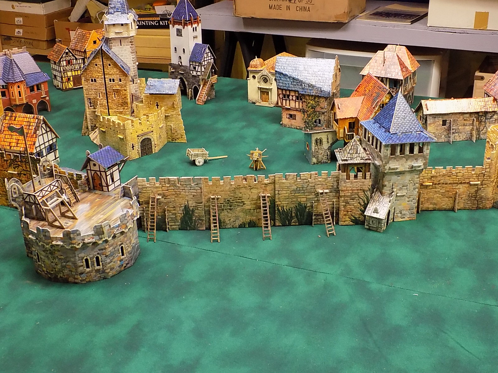 Campaigns in Miniature: Medieval City in Cardboard