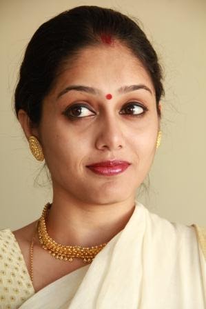 Mohiniyattam - The Enchanting Dance: Facets of Indian Classical Dance ...