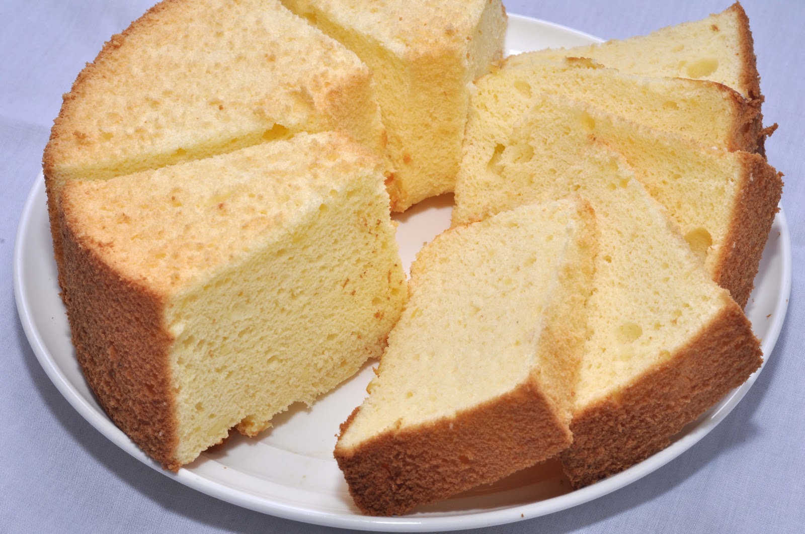 Veronica's Kitchen: Cheese Chiffon Cake - 芝士戚风蛋糕