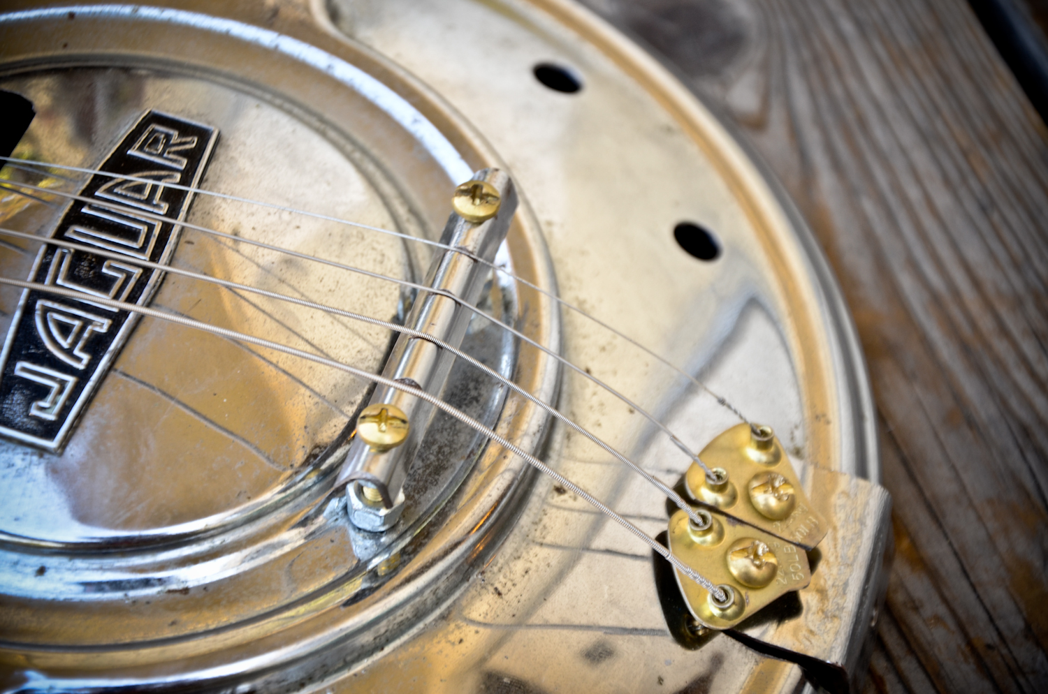J Rubenstein Photography: 4 string hubcap slide guitar