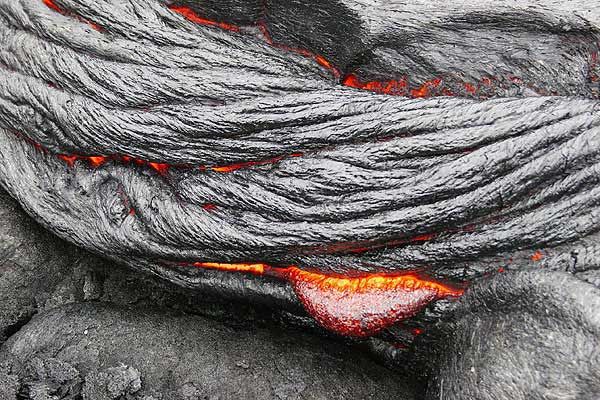 Tipe Lava Gunung Api Basalt, Andesit dan Riolit - Geograph88