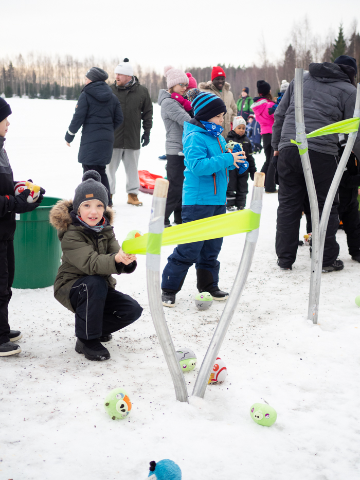Viisi sakaraa: Angry birds go snow - perhetapahtuma
