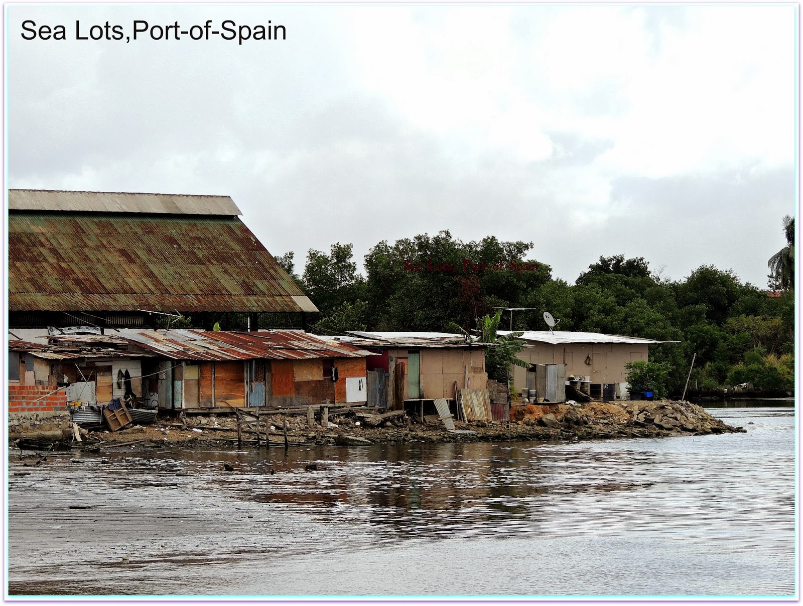 Urban housing in the capital of Trinidad: February 2014