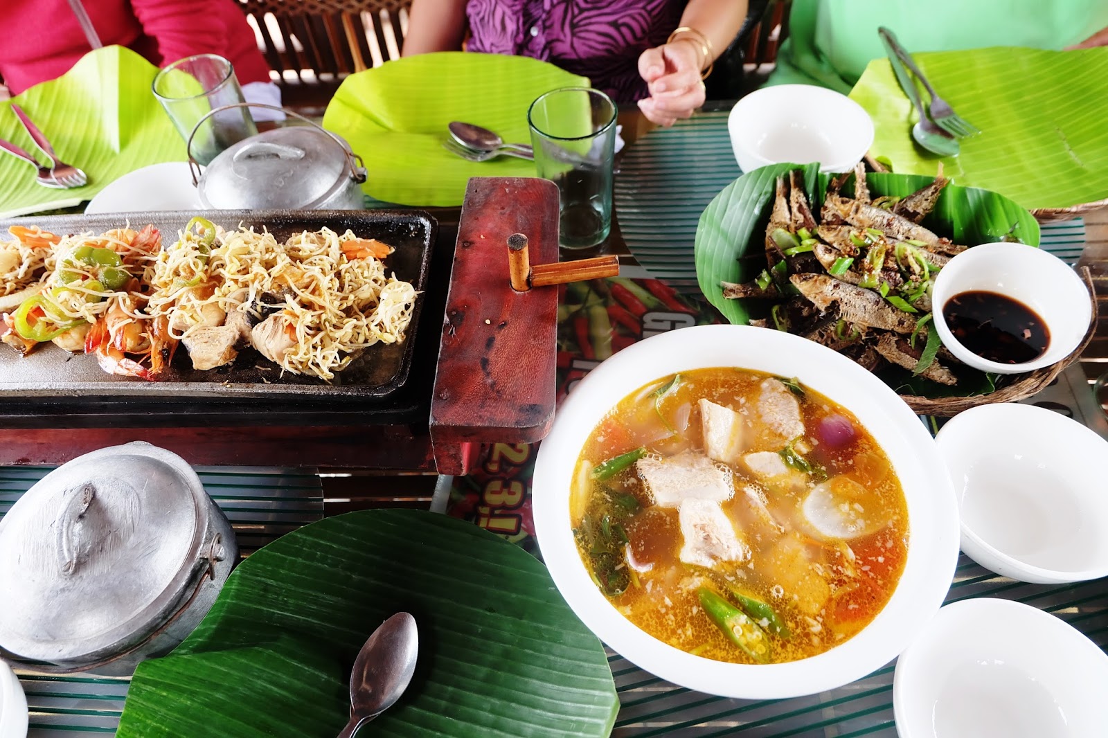 Isdaan Floating Restaurant in Calauan Laguna - Someday This Day