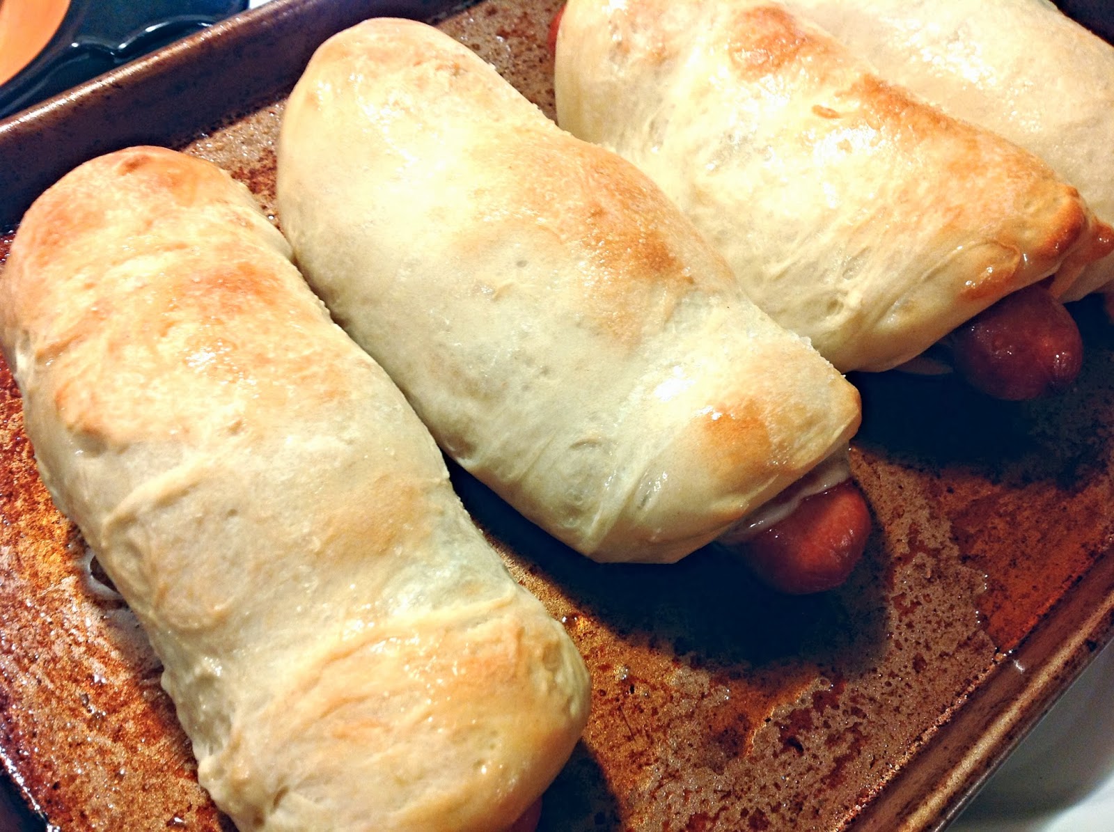 the dog mom: pizza dogs