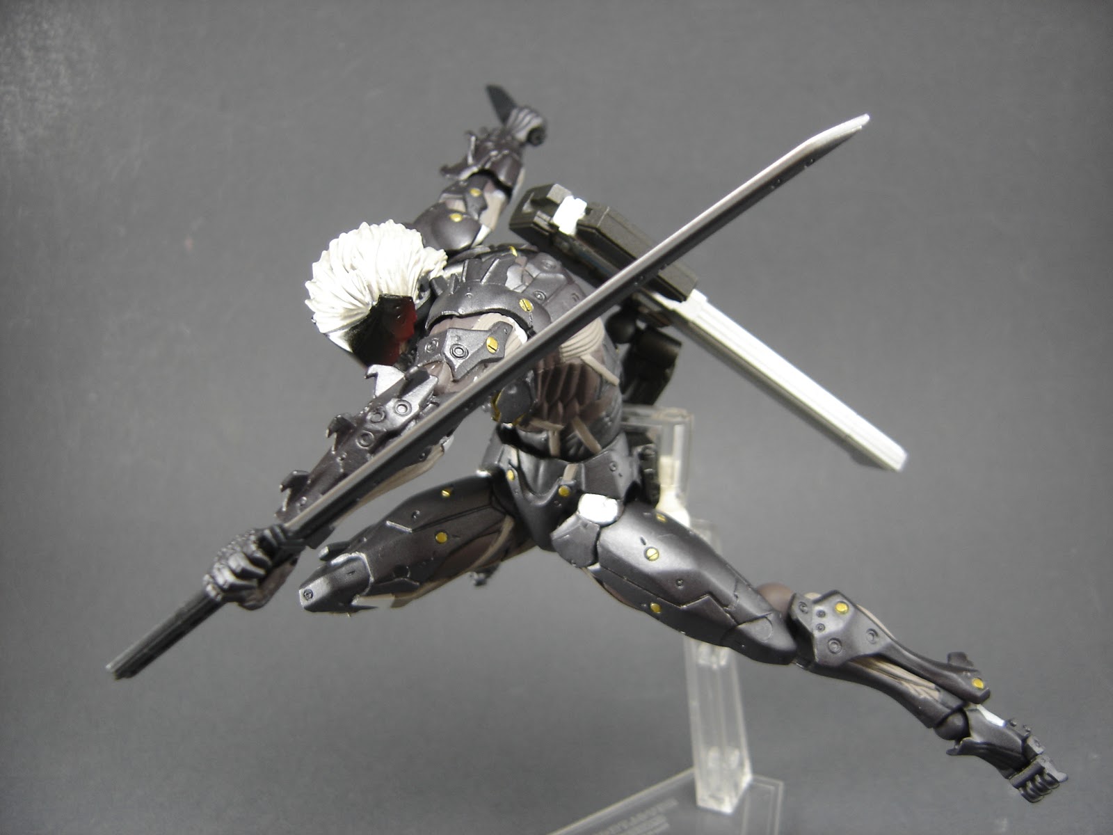 Lightning Ace's gundams: Revoltech Raiden from metal gear rising ...