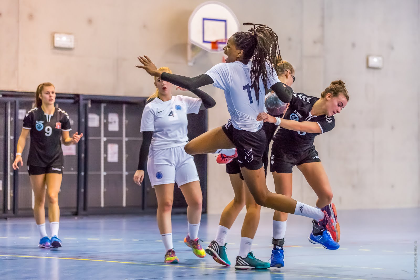 PARIS GALAXY HANDBALL: LES -18F Y VOIENT DÉSORMAIS PLUS CLAIR