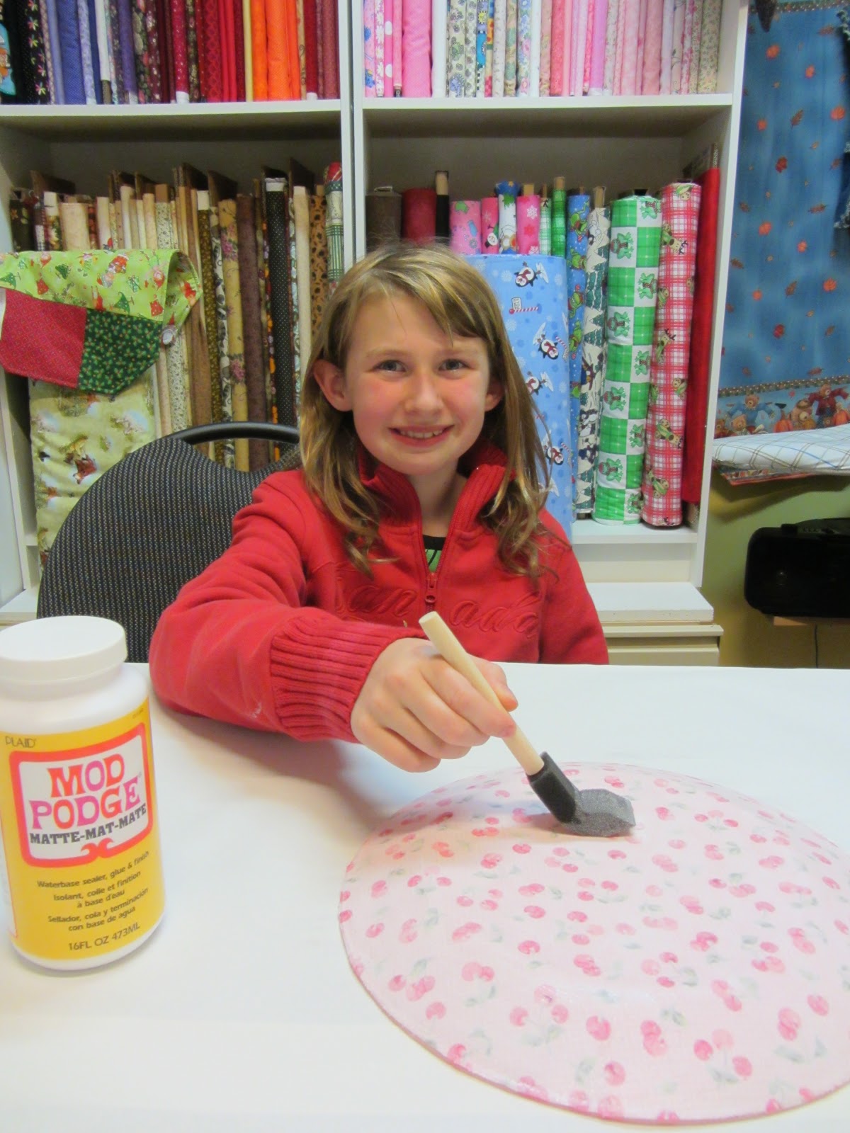 Quilters Workshop: Mod-Podge Fabric Plates