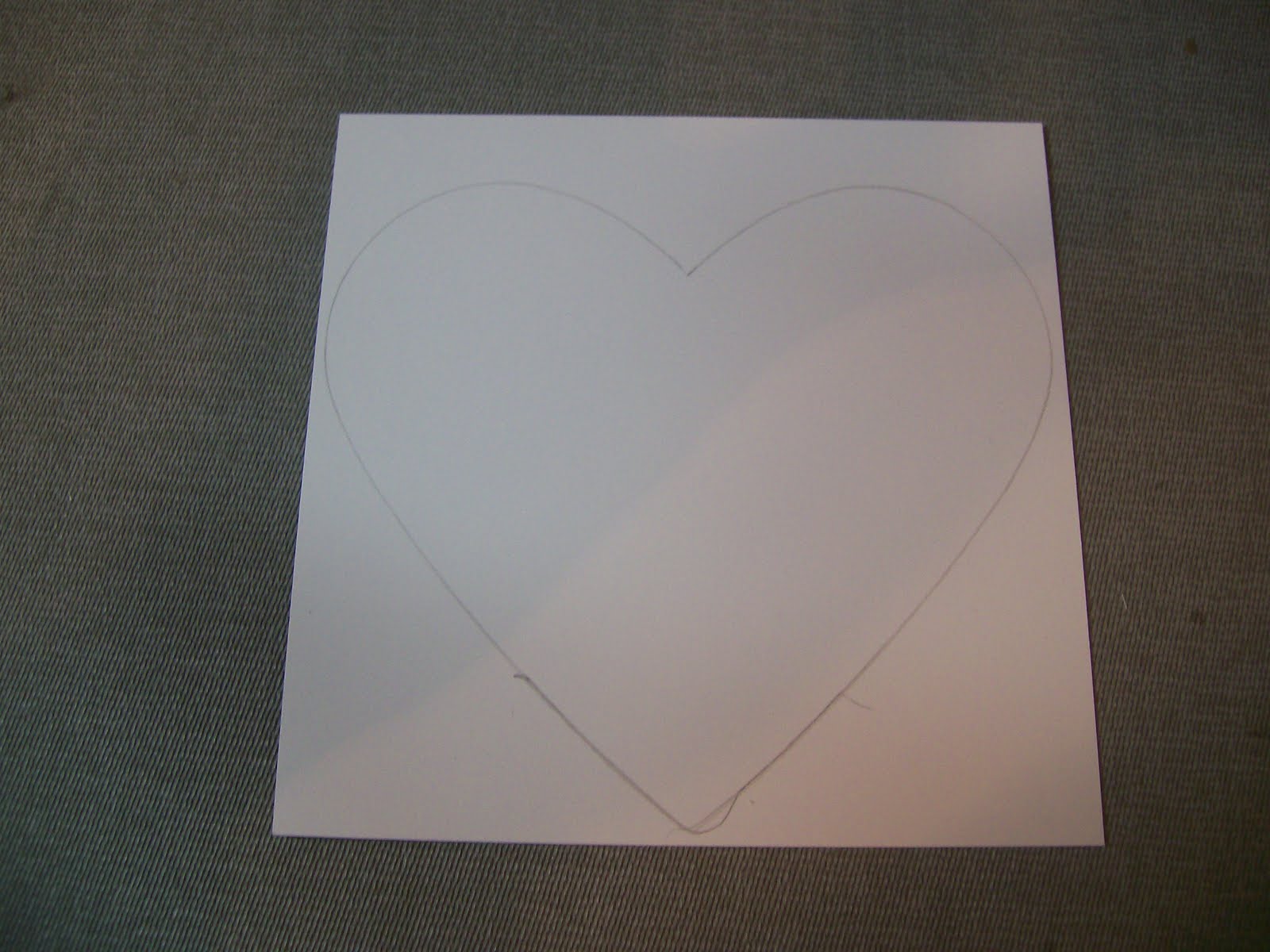 Tutorials: Heart Shaped Card