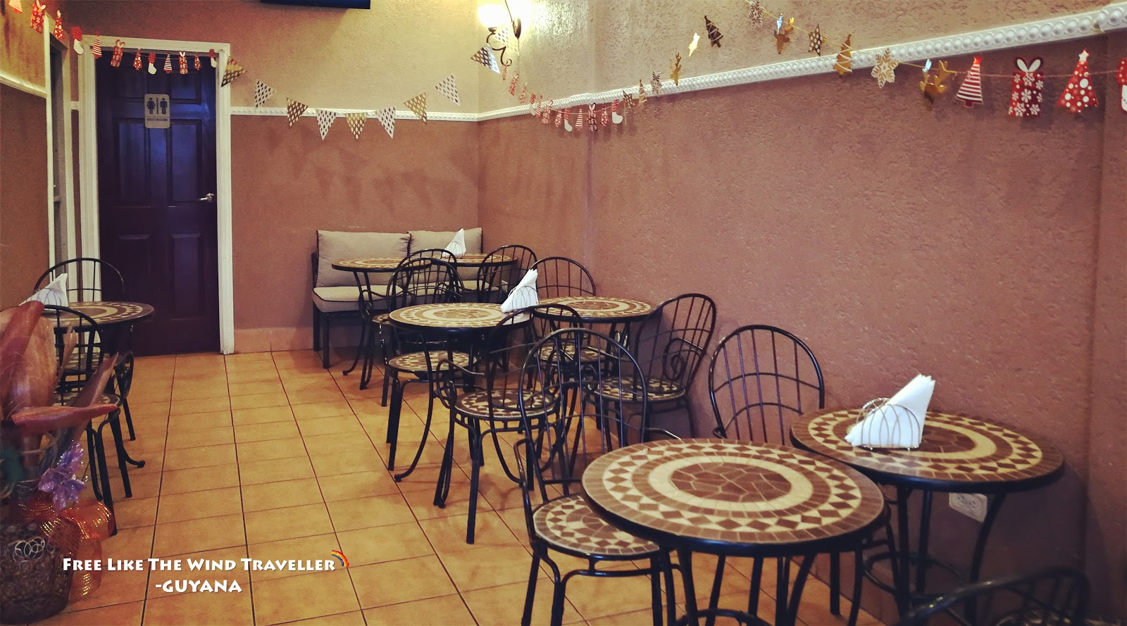 【蓋亞那】Java是咖啡不是程式啦！ 這裡是個適合下午茶的簡單小地方！ 對了這還是間有3.3萬粉絲的咖啡店喔！ - F·L·T·W·T