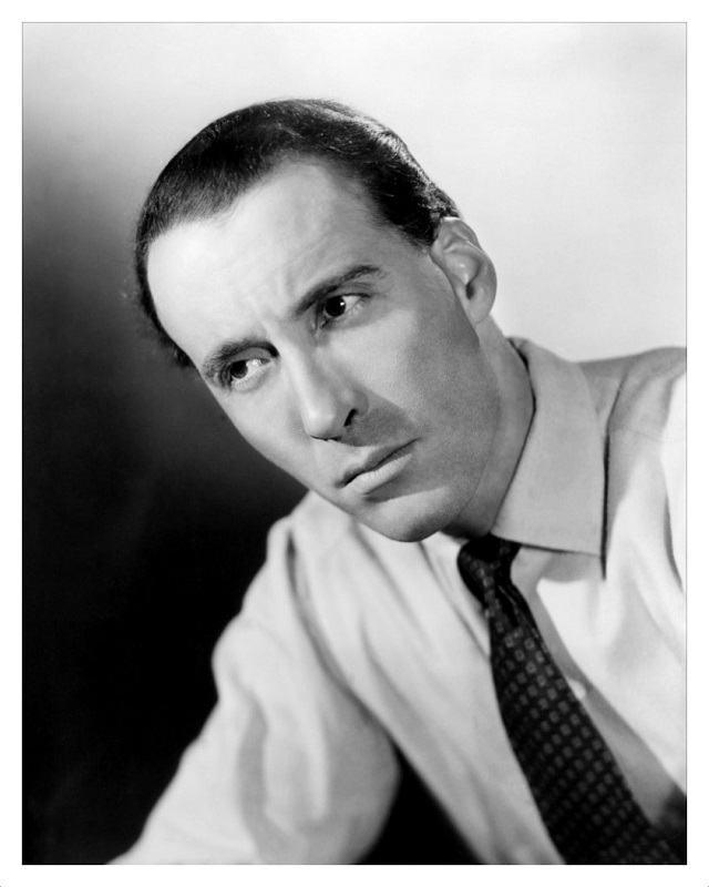 Mis galgas, yo y the ruby slippers: Goodbye to Sir Christopher Lee