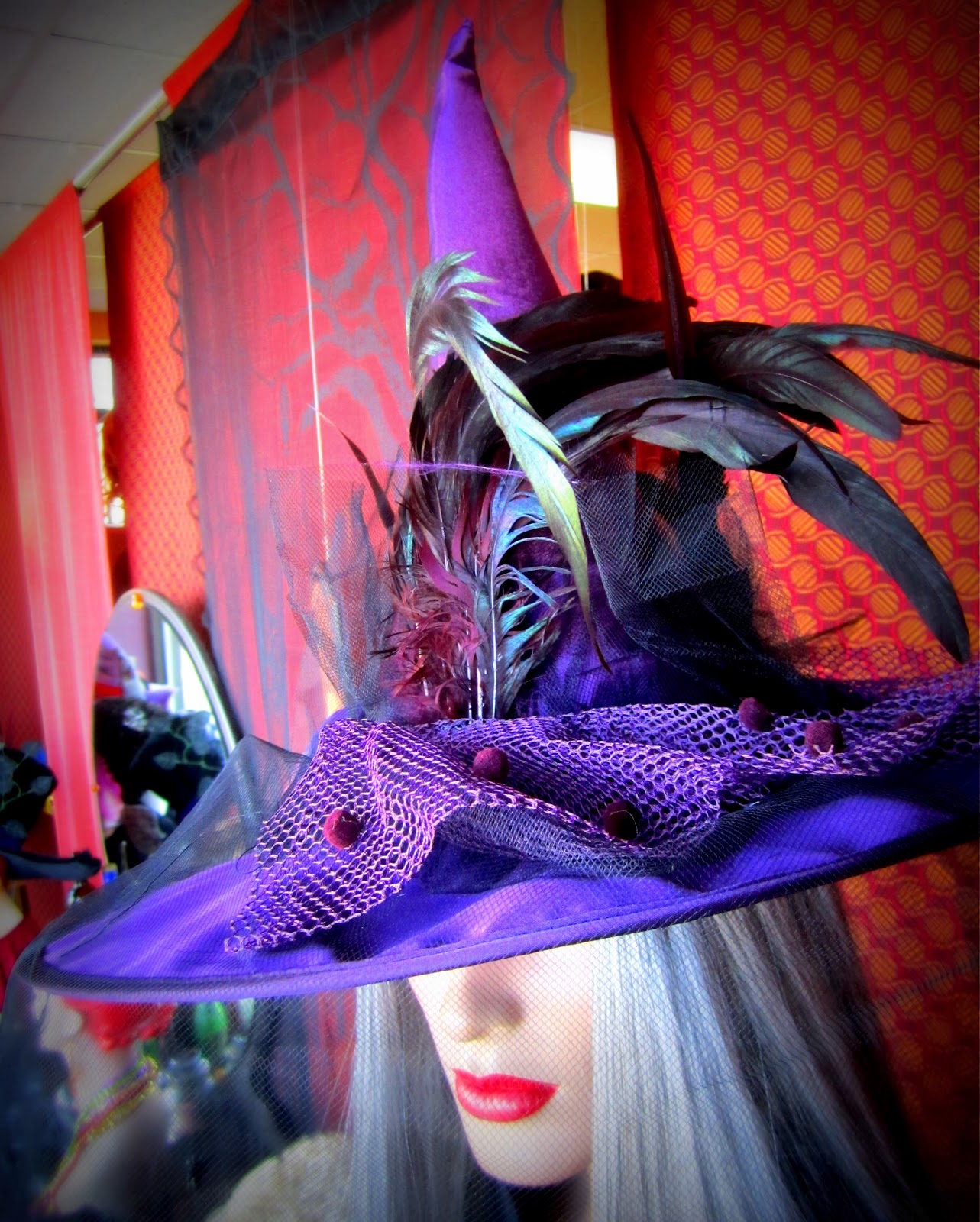 Lynne's Wig Boutique: Purple Witches Hat with Feathers