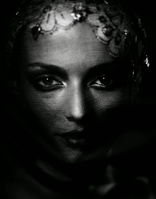 Studio lighting: Low Key Lighting