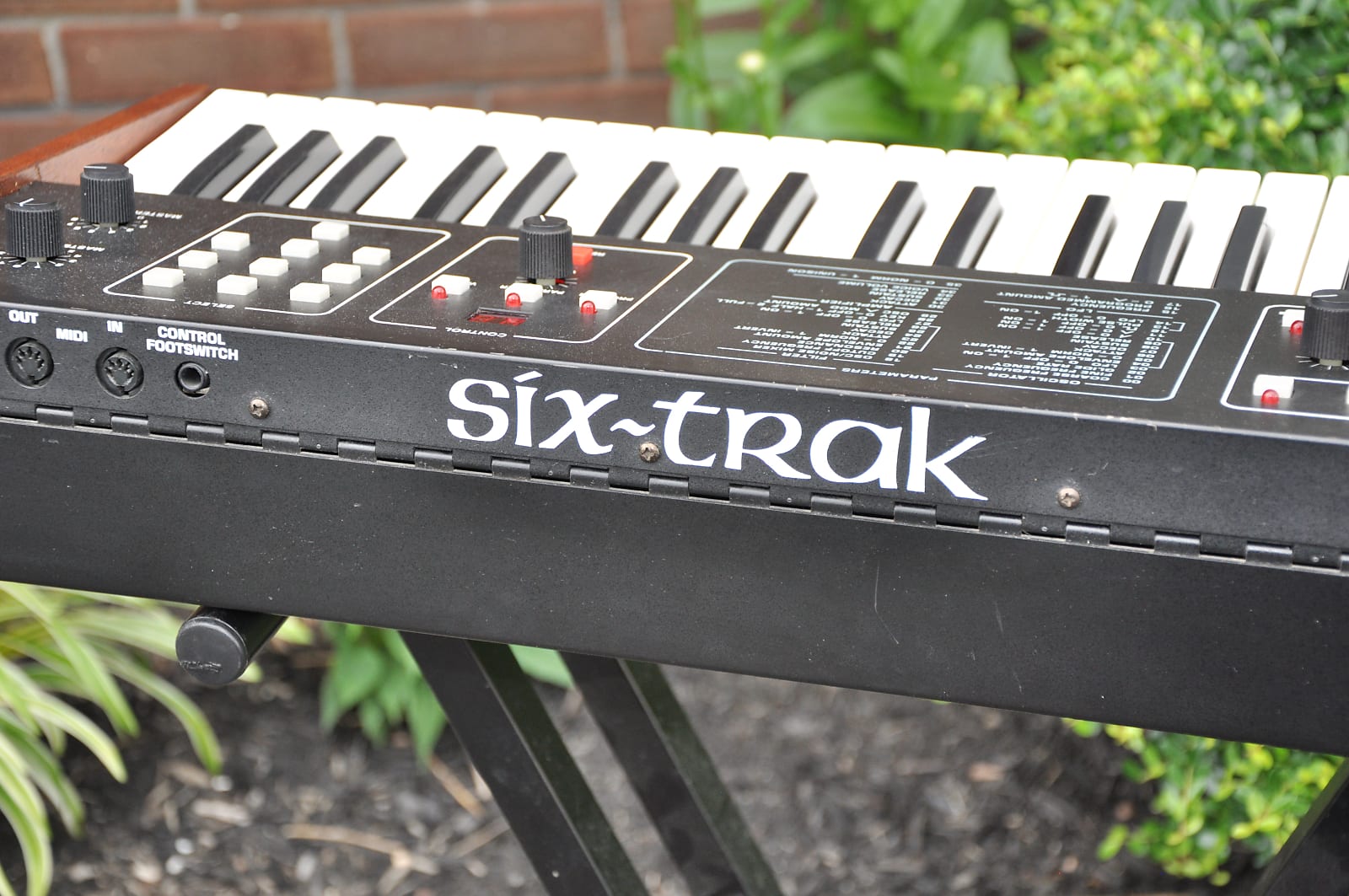 MATRIXSYNTH: Vintage Sequential Circuits Six-Trak Polyphonic ...