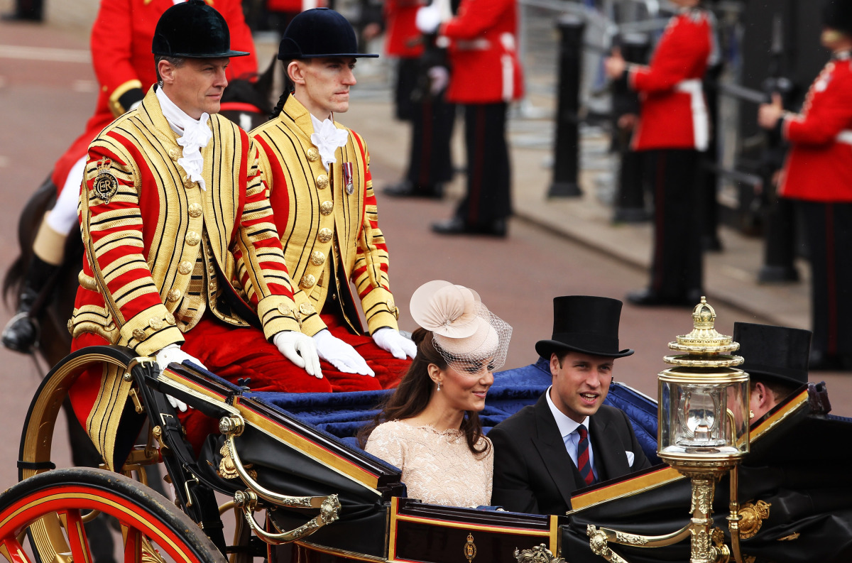 Southern Royalty: royal carriage ride.