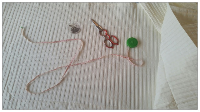 Mały szpicherek: Jak uszyłam roletę wenecką DIY