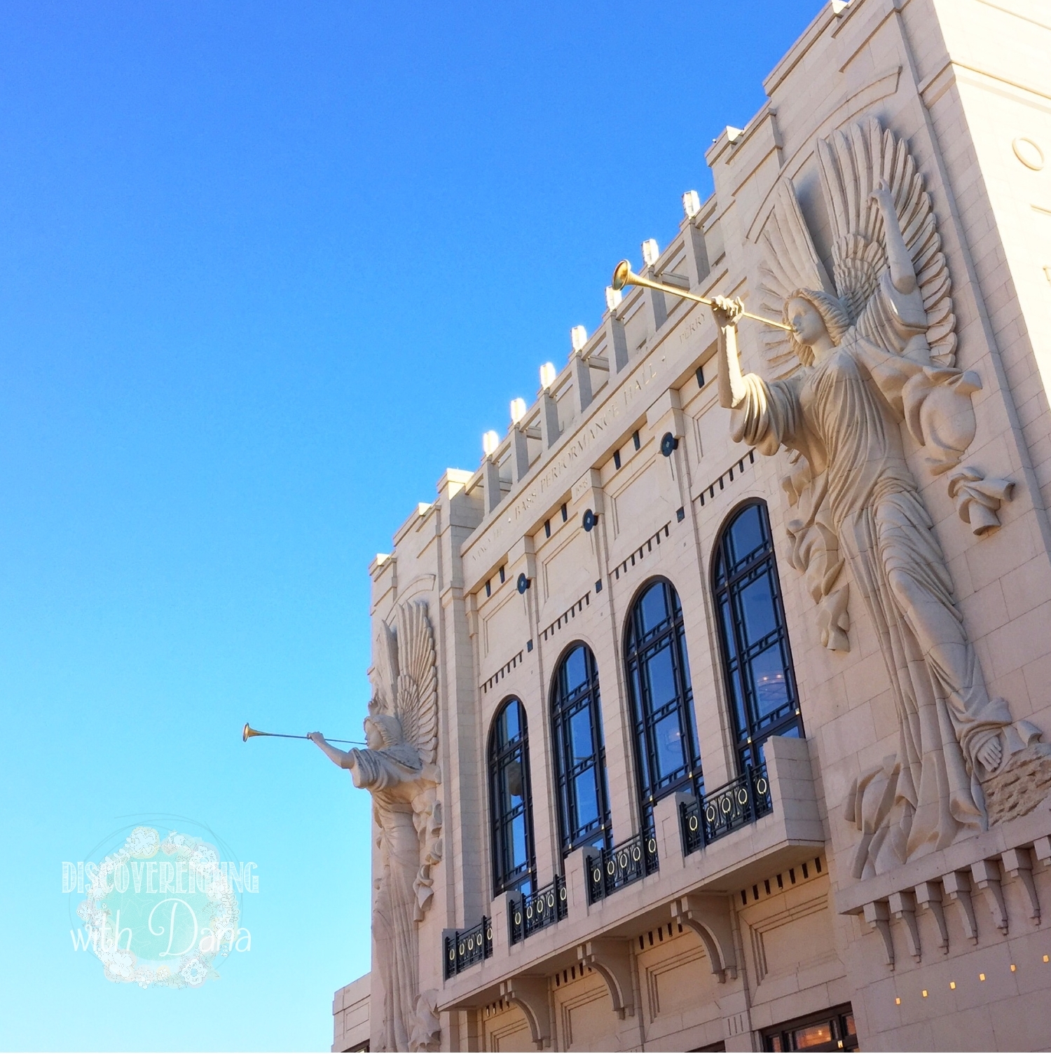 Discovereighng with Dana: Dallas Bucket List