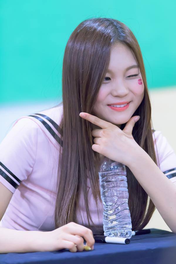 [Cute] 15 adorable moments of GFRIEND at fansign event :: Daily K Pop ...