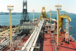 FSU (Floating Storage Unit)