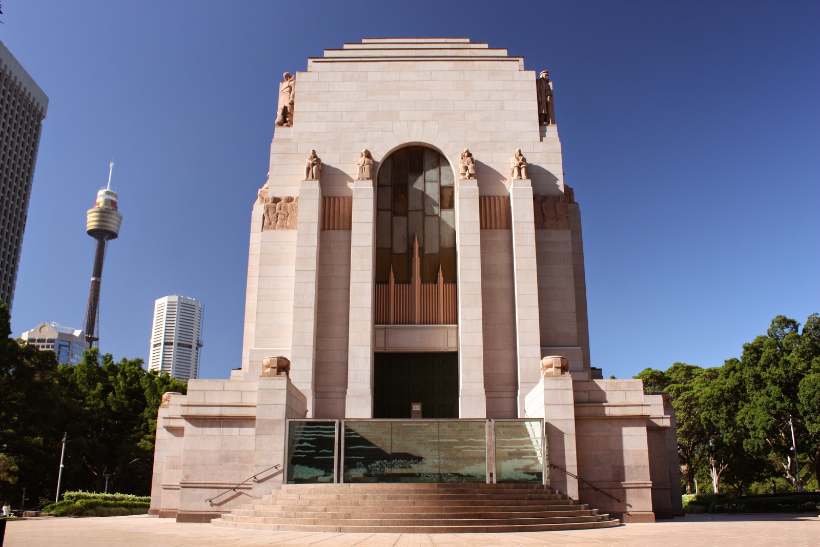 Sydney - City and Suburbs: Anzac War Memorial