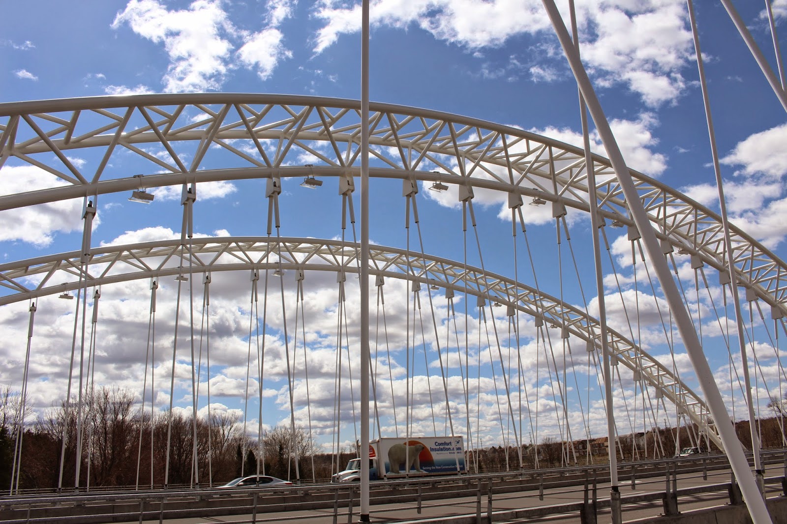 Memorials in Ottawa: Vimy Memorial Bridge
