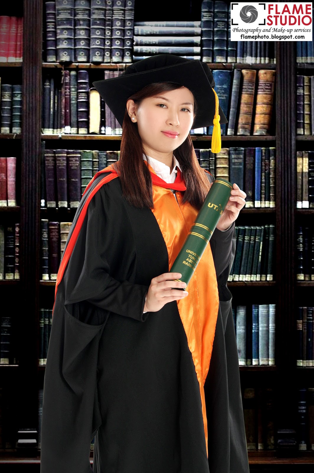 Flame Graduation Photography Studio: Graduation Convocation Family ...