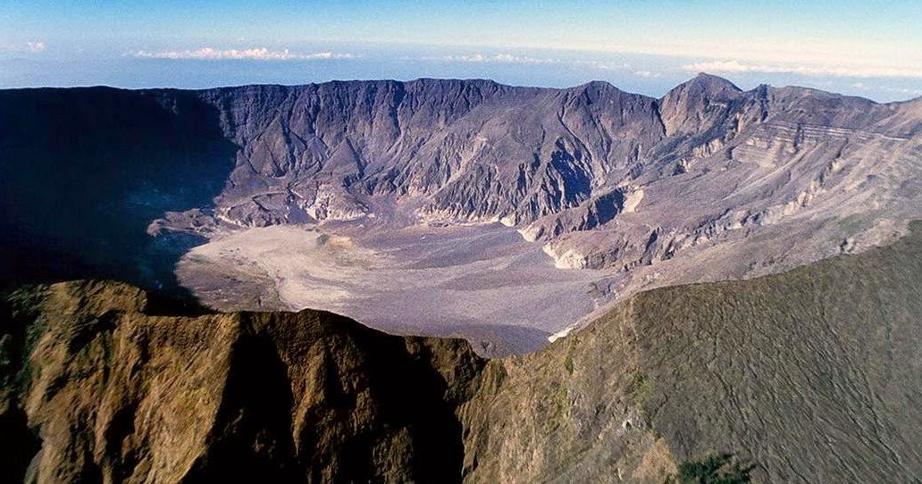 Pengertian dan Penjelasan dari Kaldera Gunung Api - simpleNEWS05