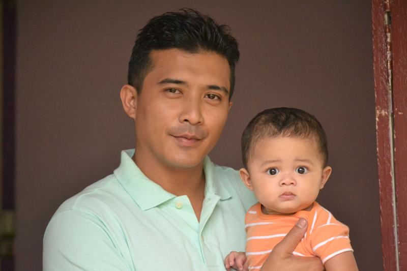 Story mamAdam: . : Aaron Aziz in da house