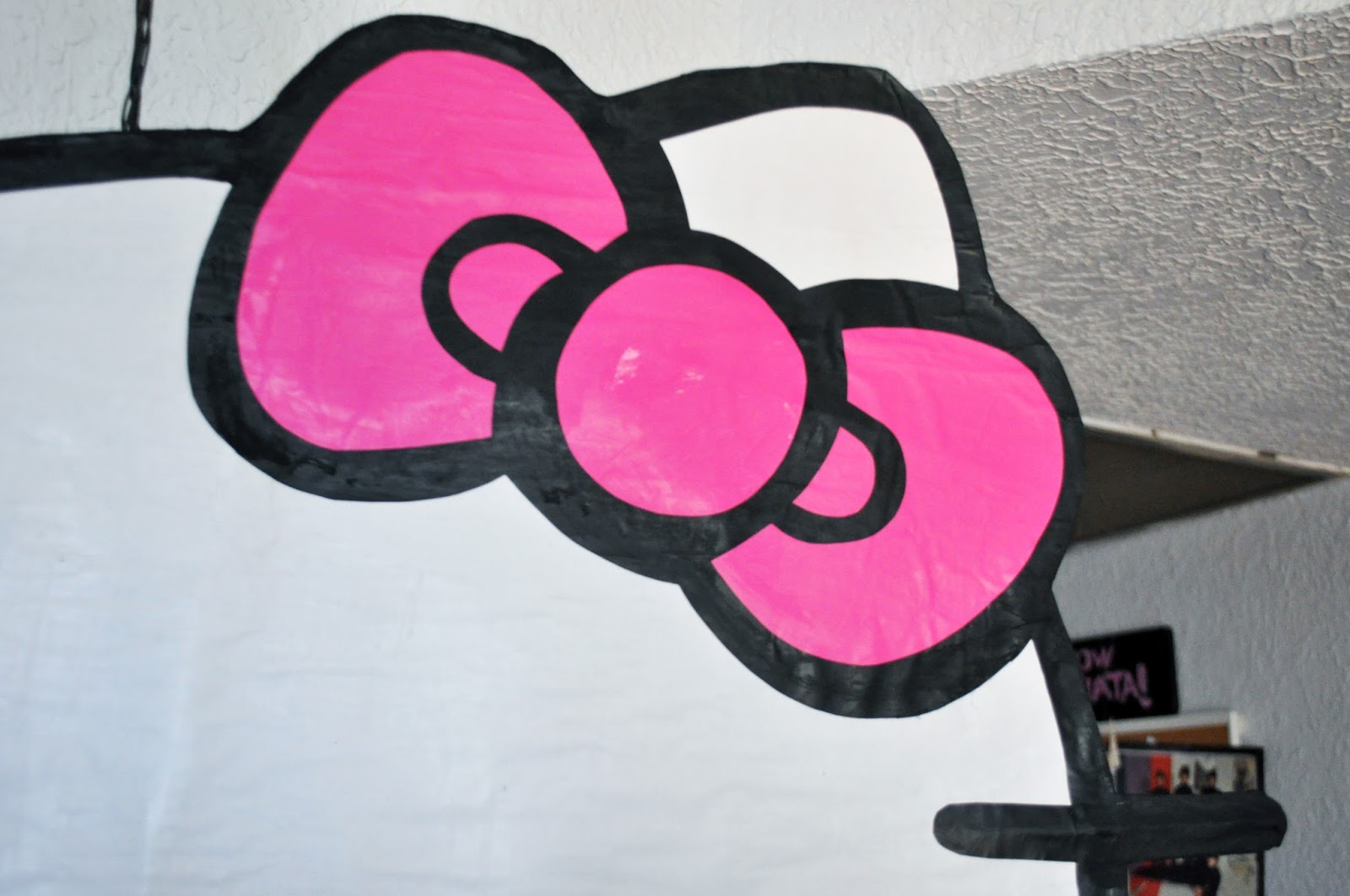 Wow Piñata!: ¡Hello, Hello Kitty! Again...