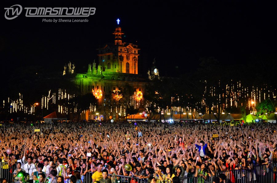 Open Field Concerts Made Fantastic With Korg Synthesizers ~ Born a ...