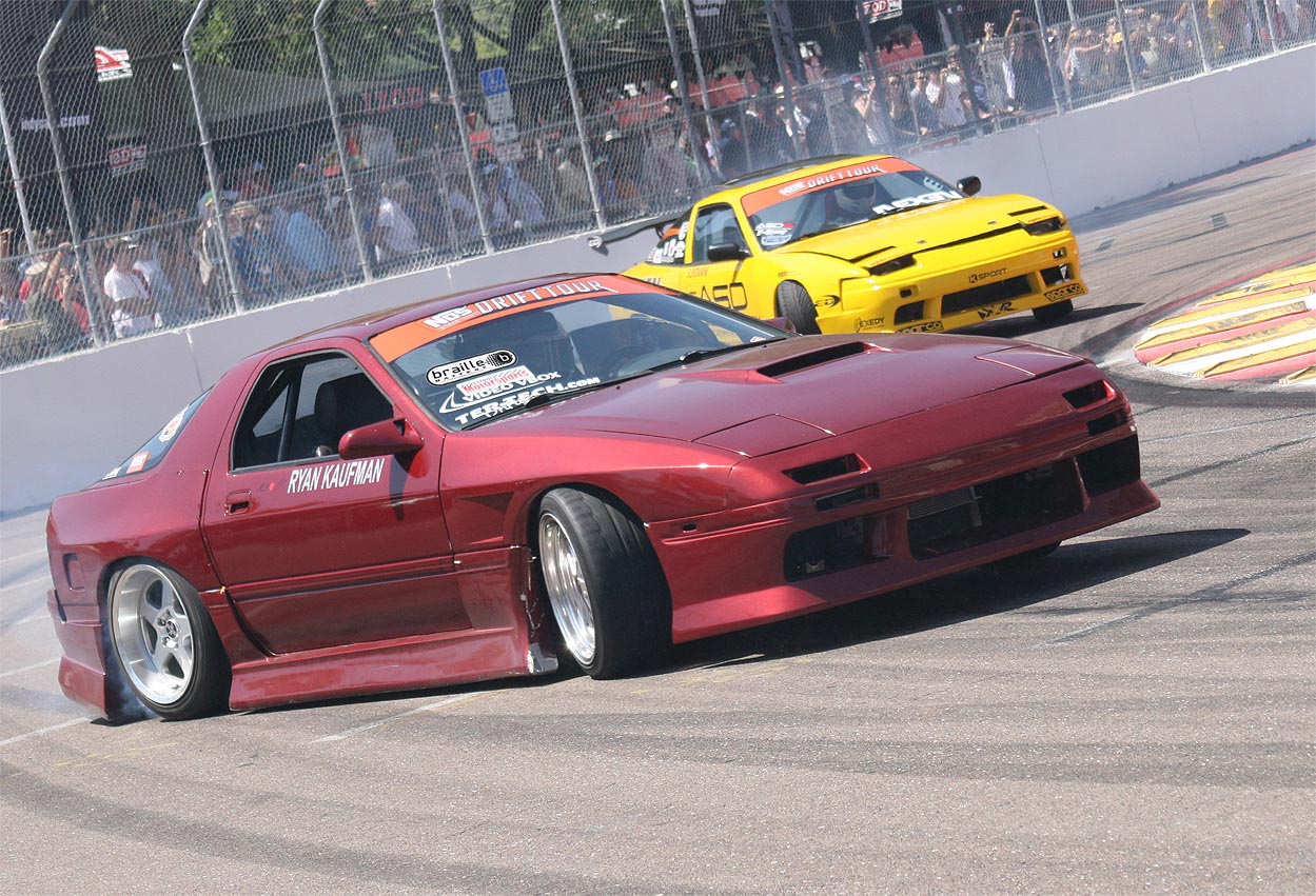 Torque Insanity: Street drifting... legally!