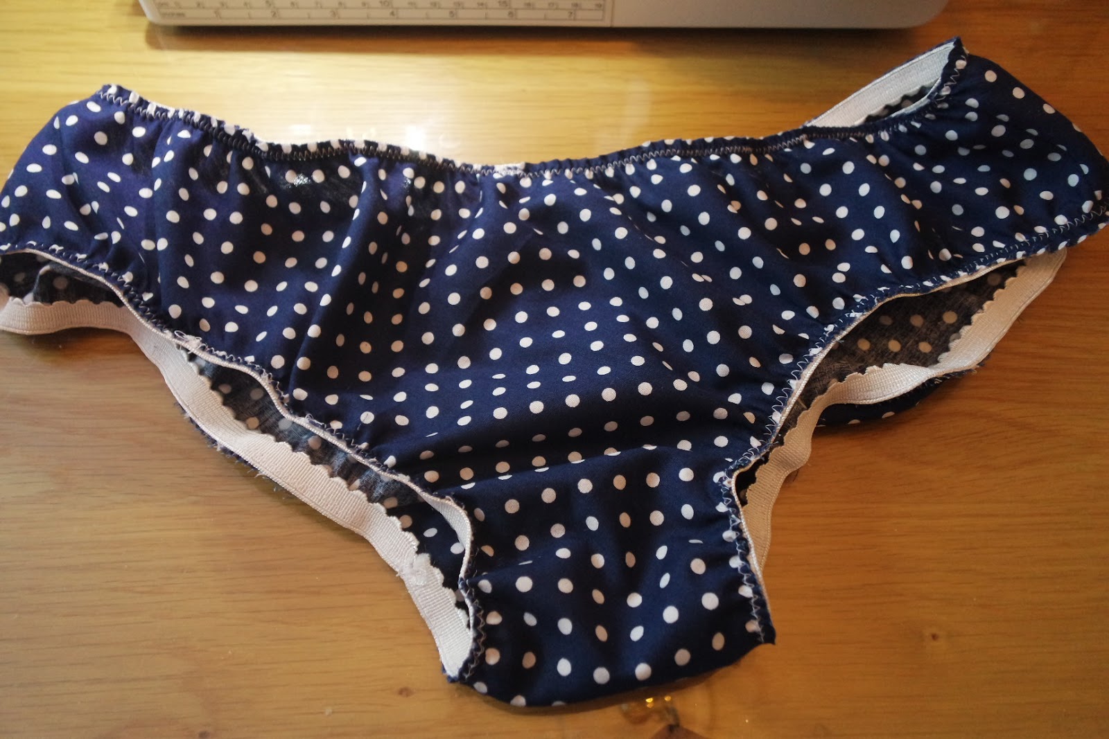 Breezy Daze: The Makery - Polka Dot Knickers Craft Kit