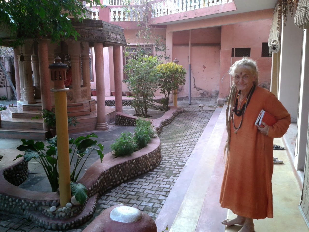 Radheshwari: Mata Narvada Puriji's Maha Samadhi ~Basant Panchmi~ Feb.4,2014