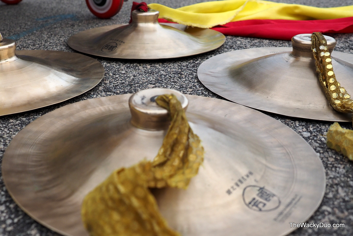 Guide to hiring a Lion Dance 舞狮 @ Singapore - TheWackyDuo.com ...