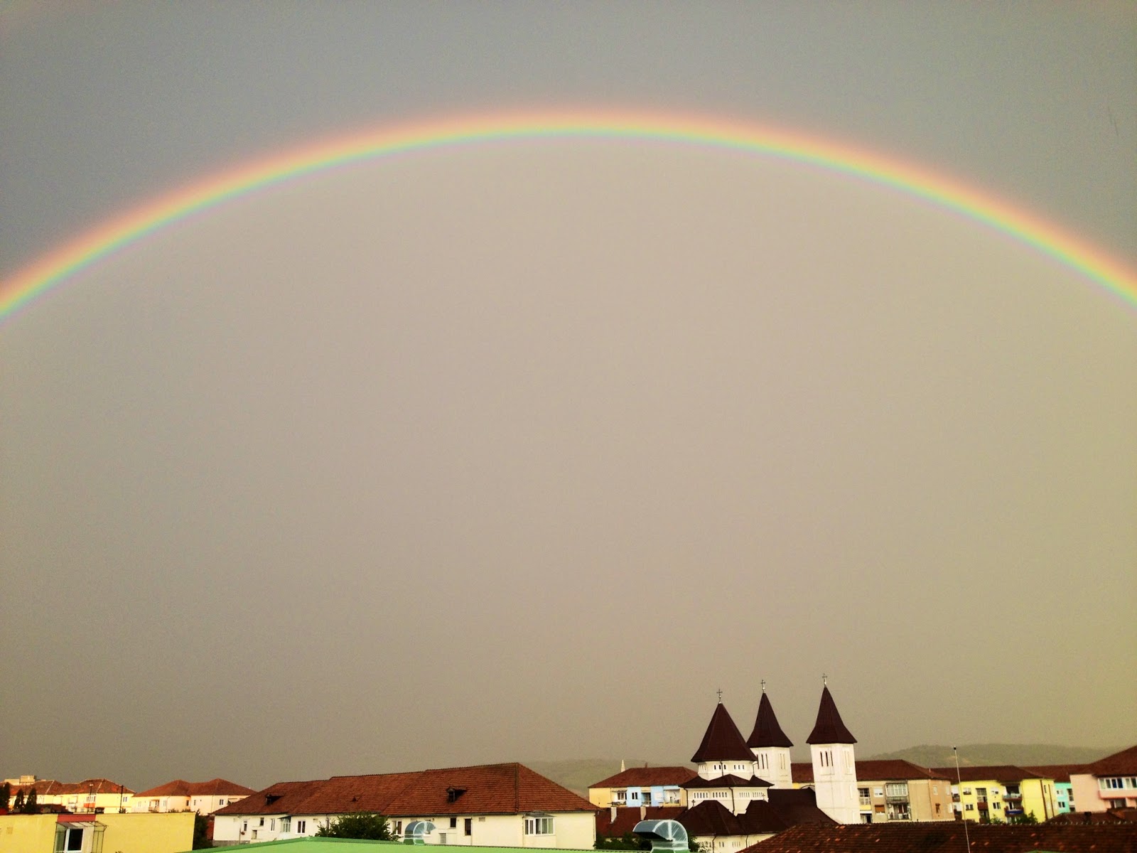 FOTO ŞI VIDEO - Curcubeu DUBLU la Mediaş. Imagini SUPERBE | MEDIAŞ ...